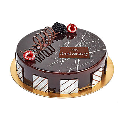 Online 500 grams Truffle Cake For Anniversary Gift Delivery in UAE - FNP